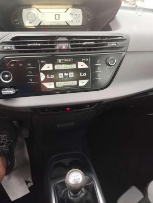Pelēks Citroen Grand C4 Picasso 2014 Tauragė, ar dzinēja tilpumu 1.56 L un nobraukumu 240 tūkst. km par 4600 €, foto 14 vietnē AUTOMOTO.COM.LV