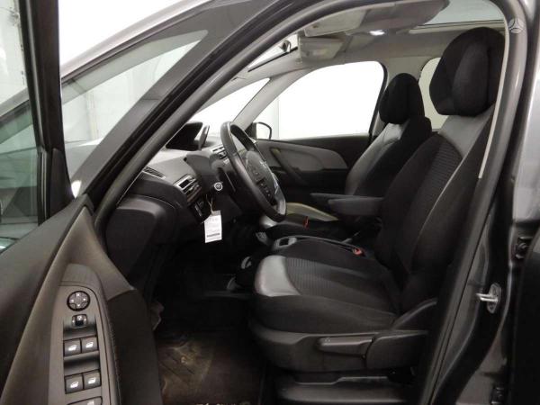 Grey Citroen Grand C4 Picasso 2014 in Kaunas, with an engine capacity of 1.60 L and mileage of 198 thousand km for 6400 €, photo 5 on AUTOMOTO.COM.LV
