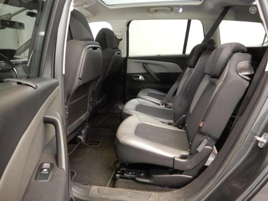 Pelēks Citroen Grand C4 Picasso 2014 Kauņa, ar dzinēja tilpumu 1.60 L un nobraukumu 198 tūkst. km par 6400 €, foto 7 vietnē AUTOMOTO.COM.LV