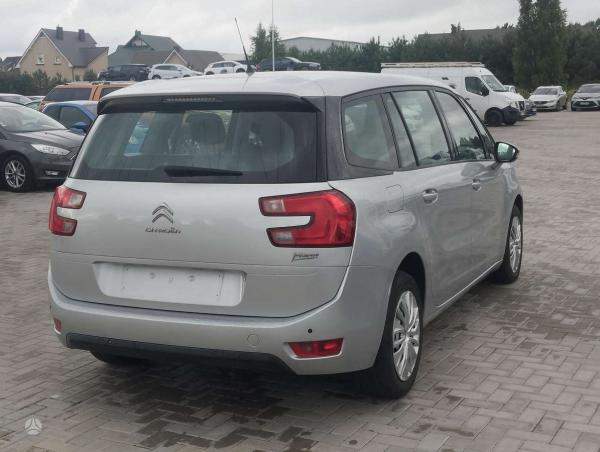 Pelēks Citroen Grand C4 Picasso 2014 Tauragė, ar dzinēja tilpumu 1.56 L un nobraukumu 240 tūkst. km par 4300 €, foto 4 vietnē AUTOMOTO.COM.LV