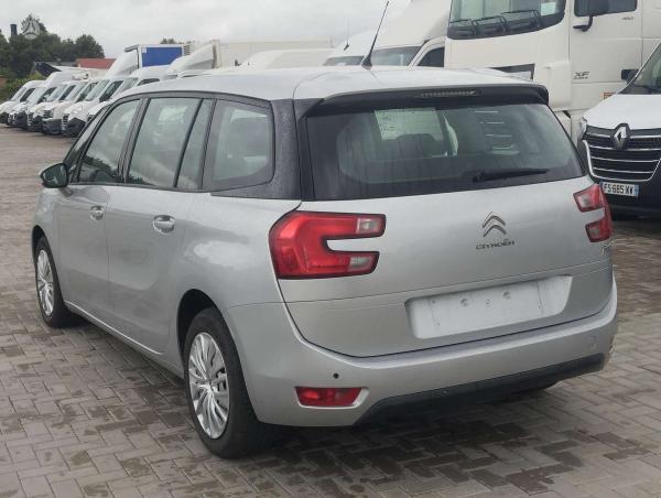 Pelēks Citroen Grand C4 Picasso 2014 Tauragė, ar dzinēja tilpumu 1.56 L un nobraukumu 240 tūkst. km par 4300 €, foto 5 vietnē AUTOMOTO.COM.LV