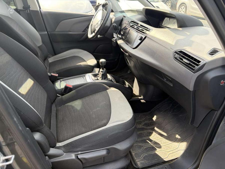 Pelēks Citroen Grand C4 Picasso 2014 Utena, ar dzinēja tilpumu 1.60 L un nobraukumu 270 tūkst. km par 4190 €, foto 7 vietnē AUTOMOTO.COM.LV