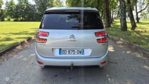 Grey Citroen Grand C4 Picasso 2014 in Taurage, with an engine capacity of 2.00 L and mileage of 255 thousand km for 5500 €, photo 8 on AUTOMOTO.COM.LV