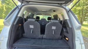 Grey Citroen Grand C4 Picasso 2014 in Taurage, with an engine capacity of 2.00 L and mileage of 255 thousand km for 5500 €, photo 10 on AUTOMOTO.COM.LV