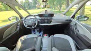 Grey Citroen Grand C4 Picasso 2014 in Taurage, with an engine capacity of 2.00 L and mileage of 255 thousand km for 5500 €, photo 12 on AUTOMOTO.COM.LV