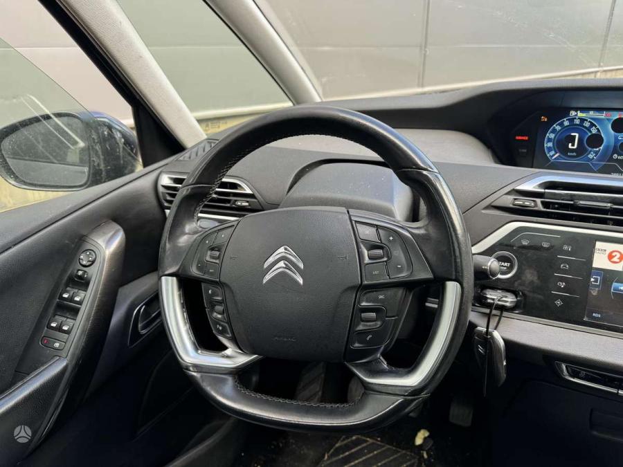 Pelēks Citroen Grand C4 Picasso 2014 Alīta, ar dzinēja tilpumu 2.00 L un nobraukumu 289 tūkst. km par 3800 €, foto 13 vietnē AUTOMOTO.COM.LV