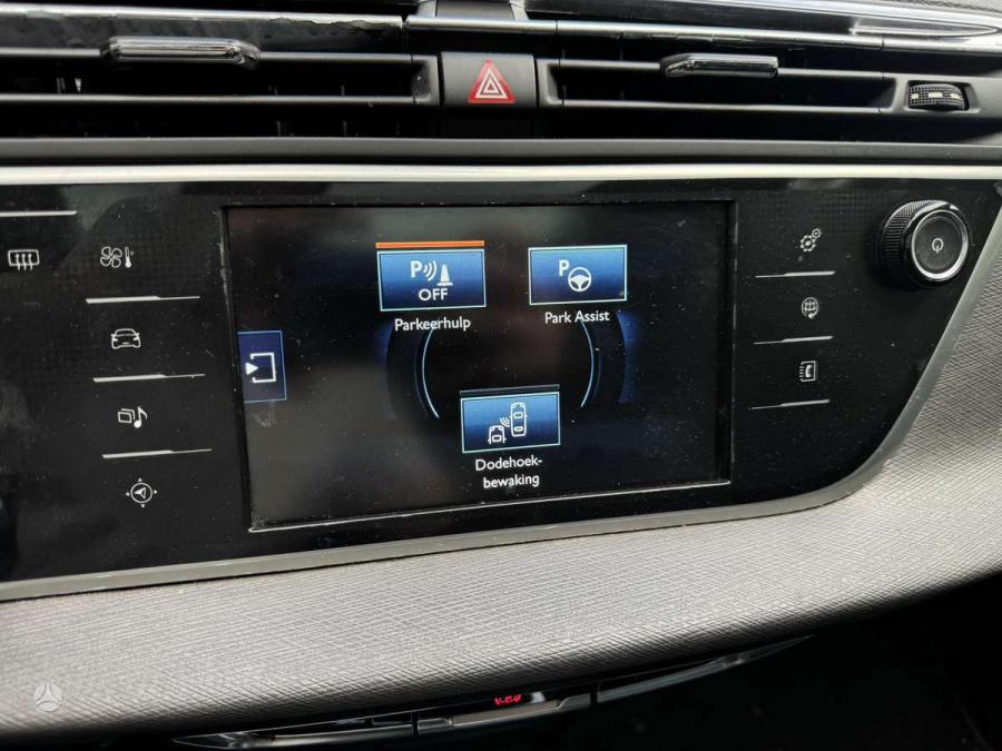 Pelēks Citroen Grand C4 Picasso 2014 Alīta, ar dzinēja tilpumu 2.00 L un nobraukumu 289 tūkst. km par 3800 €, foto 16 vietnē AUTOMOTO.COM.LV
