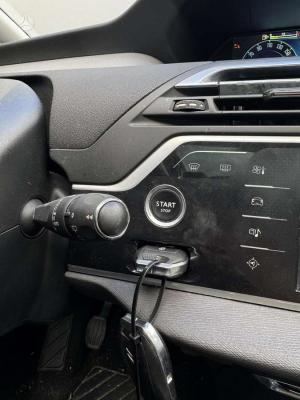 Pelēks Citroen Grand C4 Picasso 2014 Alīta, ar dzinēja tilpumu 2.00 L un nobraukumu 289 tūkst. km par 3800 €, foto 21 vietnē AUTOMOTO.COM.LV