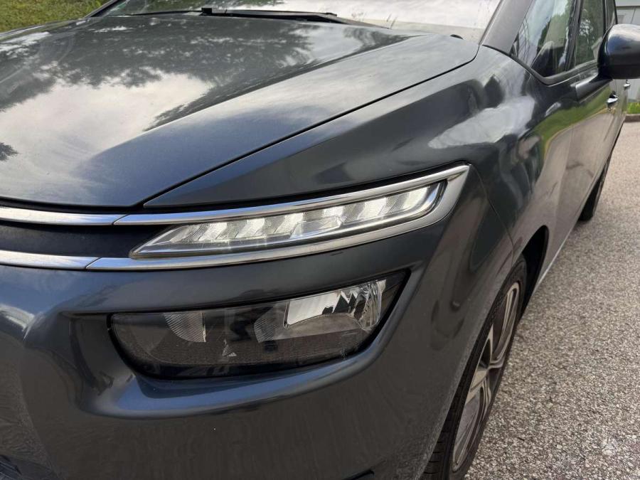 Pelēks Citroen Grand C4 Picasso 2014 Alīta, ar dzinēja tilpumu 2.00 L un nobraukumu 289 tūkst. km par 3800 €, foto 25 vietnē AUTOMOTO.COM.LV