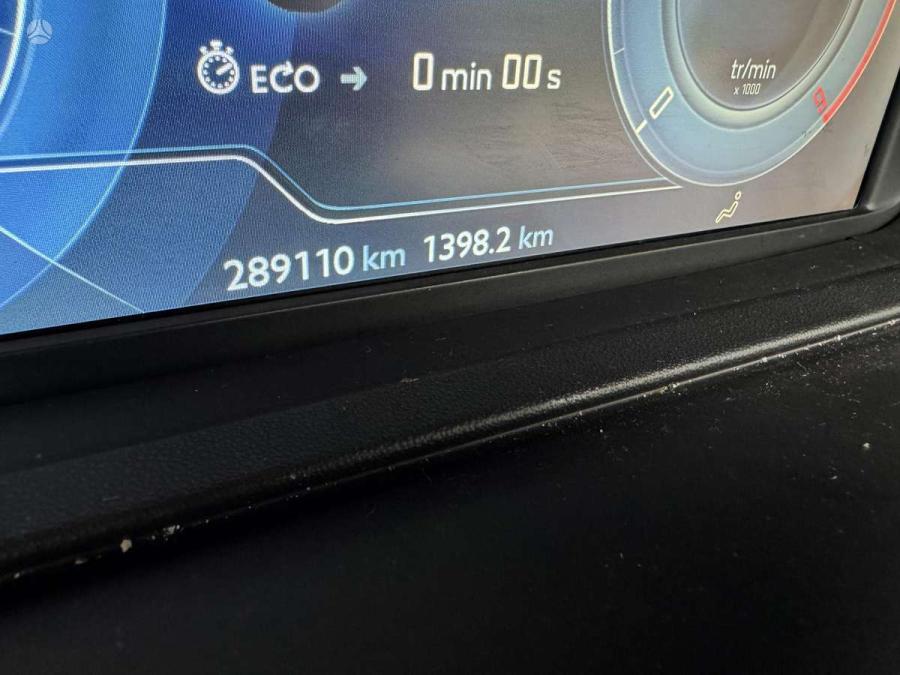 Pelēks Citroen Grand C4 Picasso 2014 Alīta, ar dzinēja tilpumu 2.00 L un nobraukumu 289 tūkst. km par 3800 €, foto 34 vietnē AUTOMOTO.COM.LV