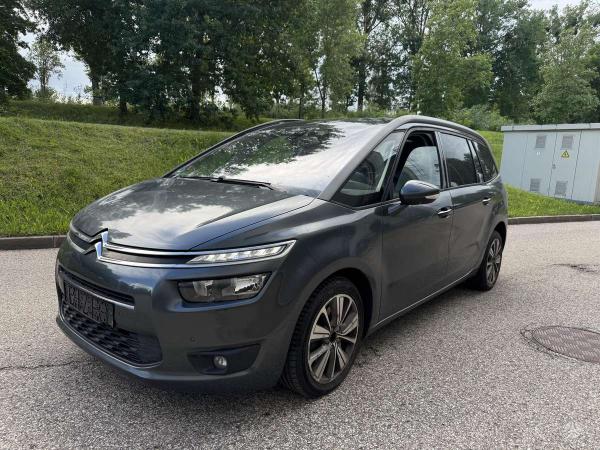 Pelēks Citroen Grand C4 Picasso 2014 Alīta, ar dzinēja tilpumu 2.00 L un nobraukumu 289 tūkst. km par 3450 €, foto 1 vietnē AUTOMOTO.COM.LV