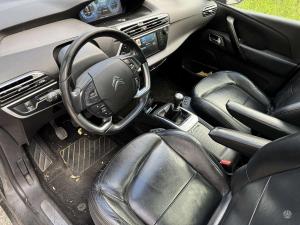Grey Citroen Grand C4 Picasso 2014 in Alytus, with an engine capacity of 2.00 L and mileage of 289 thousand km for 3450 €, photo 7 on AUTOMOTO.COM.LV