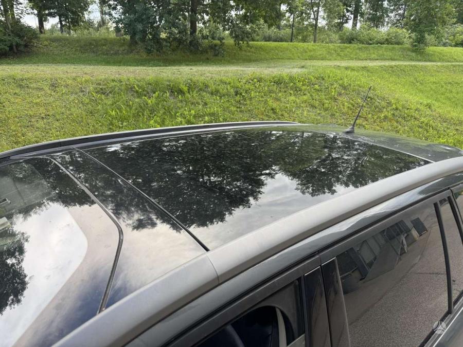 Grey Citroen Grand C4 Picasso 2014 in Alytus, with an engine capacity of 2.00 L and mileage of 289 thousand km for 3450 €, photo 31 on AUTOMOTO.COM.LV