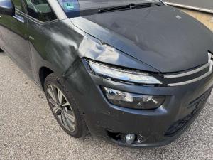 Grey Citroen Grand C4 Picasso 2014 in Alytus, with an engine capacity of 2.00 L and mileage of 289 thousand km for 3450 €, photo 32 on AUTOMOTO.COM.LV