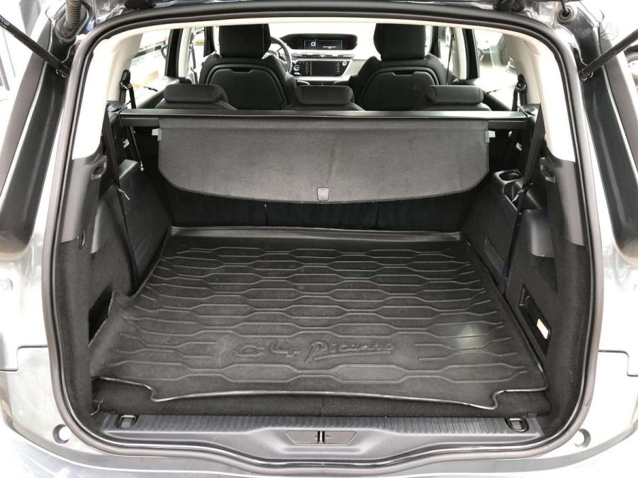 Pelēks Citroen Grand C4 Picasso 2014 Klaipėda, ar dzinēja tilpumu 1.56 L un nobraukumu 242 tūkst. km par 5299 €, foto 7 vietnē AUTOMOTO.COM.LV