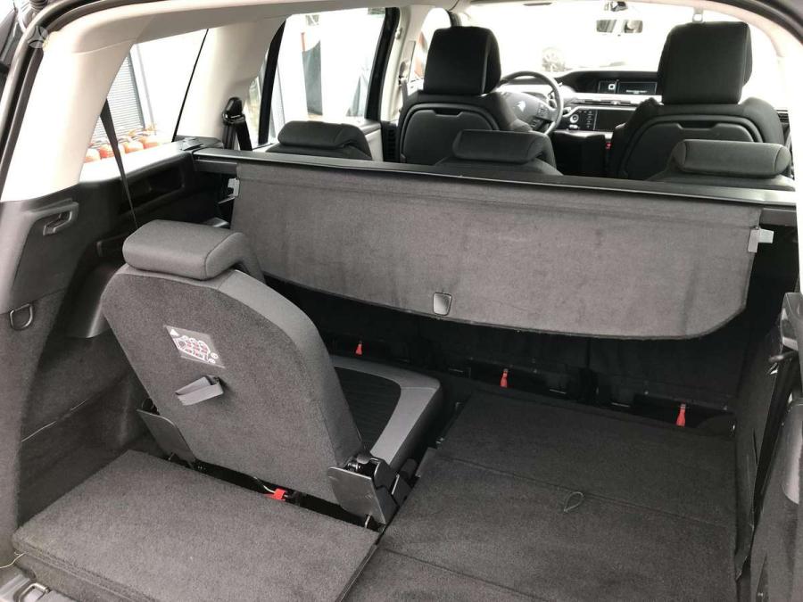 Pelēks Citroen Grand C4 Picasso 2014 Klaipėda, ar dzinēja tilpumu 1.56 L un nobraukumu 242 tūkst. km par 5299 €, foto 8 vietnē AUTOMOTO.COM.LV