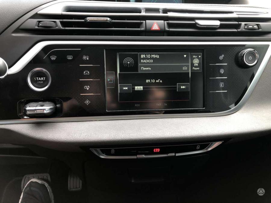 Pelēks Citroen Grand C4 Picasso 2014 Klaipėda, ar dzinēja tilpumu 1.56 L un nobraukumu 242 tūkst. km par 5299 €, foto 16 vietnē AUTOMOTO.COM.LV