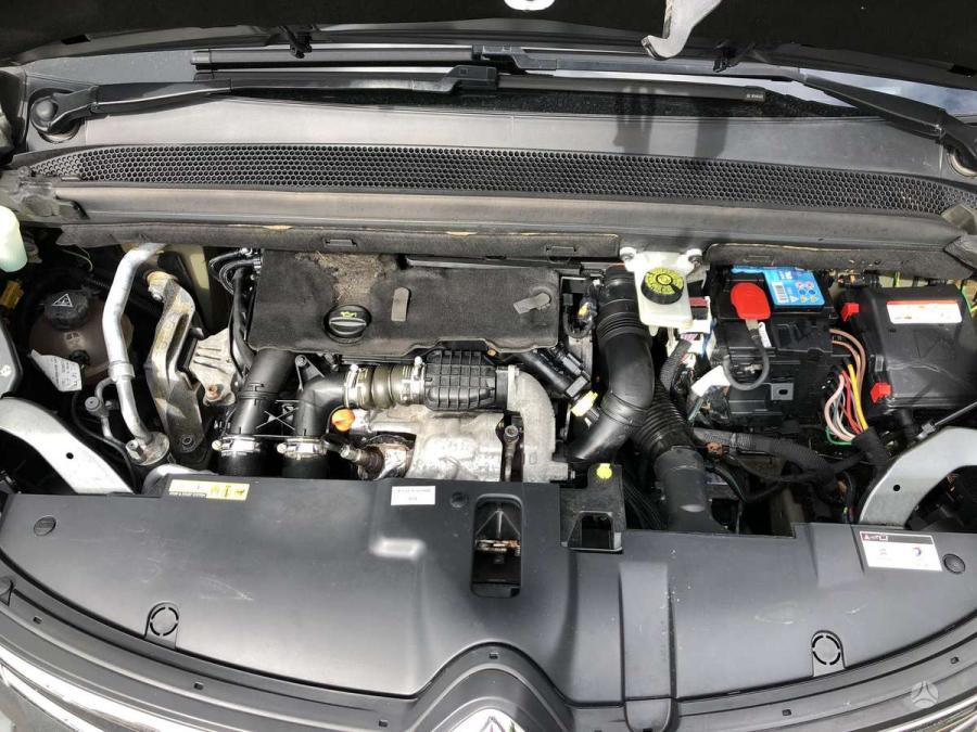 Pelēks Citroen Grand C4 Picasso 2014 Klaipėda, ar dzinēja tilpumu 1.56 L un nobraukumu 242 tūkst. km par 5299 €, foto 18 vietnē AUTOMOTO.COM.LV