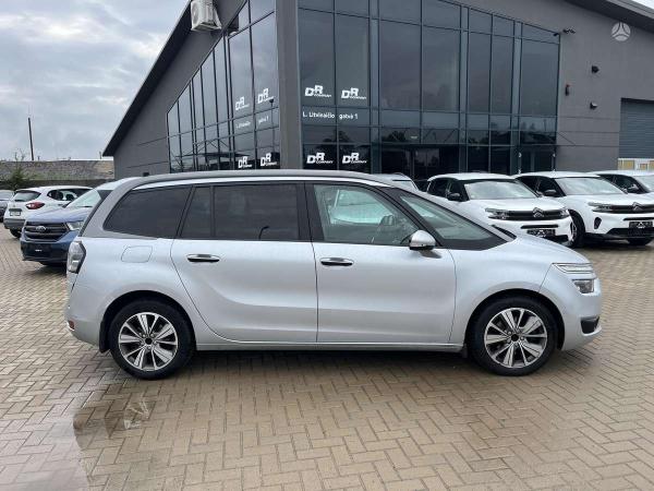 Pelēks Citroen Grand C4 Picasso 2014 Tauragė, ar dzinēja tilpumu 2.00 L un nobraukumu 250 tūkst. km par 3800 €, foto 3 vietnē AUTOMOTO.COM.LV