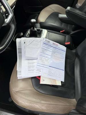Grey Citroen Grand C4 Picasso 2014 in Vilnius, with an engine capacity of 1.56 L and mileage of 217 thousand km for 6600 €, photo 16 on AUTOMOTO.COM.LV