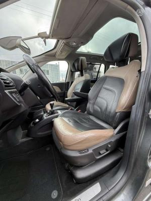 Grey Citroen Grand C4 Picasso 2014 in Vilnius, with an engine capacity of 1.56 L and mileage of 217 thousand km for 6600 €, photo 17 on AUTOMOTO.COM.LV