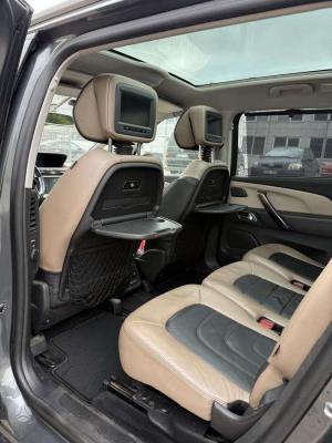 Grey Citroen Grand C4 Picasso 2014 in Vilnius, with an engine capacity of 1.56 L and mileage of 217 thousand km for 6600 €, photo 28 on AUTOMOTO.COM.LV