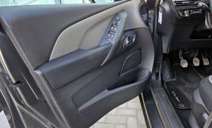 Grey Citroen Grand C4 Picasso 2014 in Taurage, with an engine capacity of 2.00 L and mileage of 263 thousand km for 5500 €, photo 17 on AUTOMOTO.COM.LV
