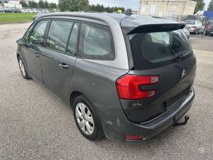 Grey Citroen Grand C4 Picasso 2014 in Marijampole, with an engine capacity of 1.56 L and mileage of 291 thousand km for 3000 €, photo 5 on AUTOMOTO.COM.LV