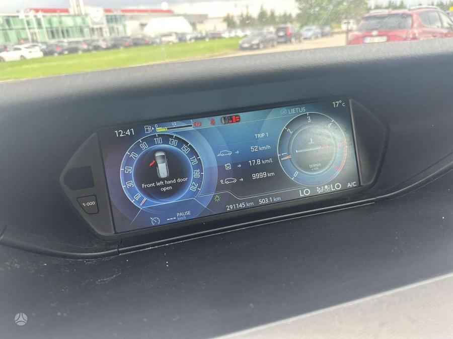 Grey Citroen Grand C4 Picasso 2014 in Marijampole, with an engine capacity of 1.56 L and mileage of 291 thousand km for 3000 €, photo 13 on AUTOMOTO.COM.LV