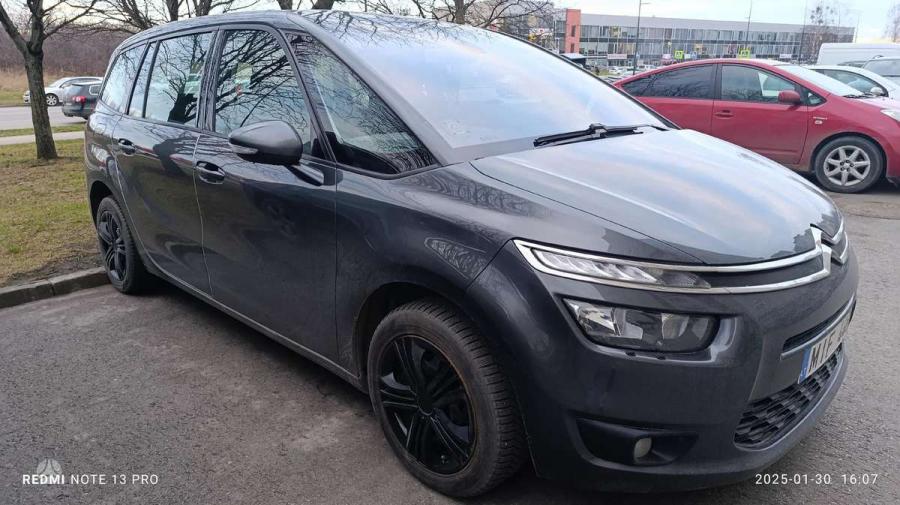 Grey Citroen Grand C4 Picasso 2015 in Kaunas, with an engine capacity of 1.56 L and mileage of 187 thousand km for 5999 €, photo 2 on AUTOMOTO.COM.LV