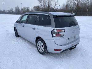 Grey Citroen Grand C4 Picasso 2015 in Marijampole, with an engine capacity of 1.60 L and mileage of 254 thousand km for 5999 €, photo 4 on AUTOMOTO.COM.LV