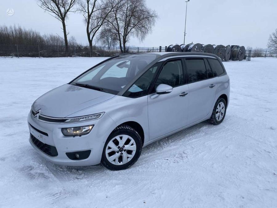 Grey Citroen Grand C4 Picasso 2015 in Marijampole, with an engine capacity of 1.60 L and mileage of 254 thousand km for 5999 €, photo 5 on AUTOMOTO.COM.LV