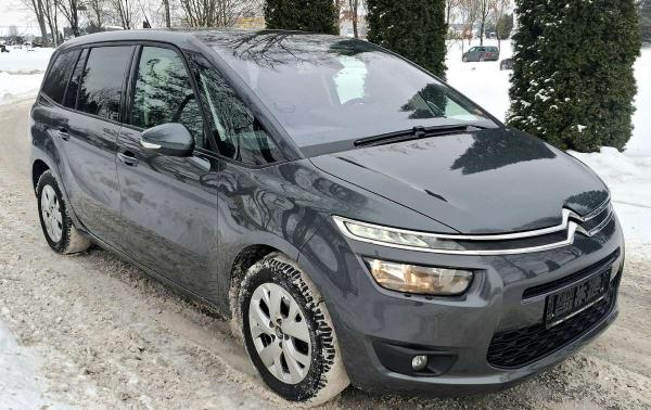 Pelēks Citroen Grand C4 Picasso 2015 Tauragė, ar dzinēja tilpumu 1.56 L un nobraukumu 235 tūkst. km par 5000 €, foto 1 vietnē AUTOMOTO.COM.LV