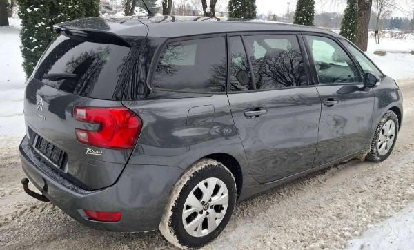 Pelēks Citroen Grand C4 Picasso 2015 Tauragė, ar dzinēja tilpumu 1.56 L un nobraukumu 235 tūkst. km par 5000 €, foto 5 vietnē AUTOMOTO.COM.LV