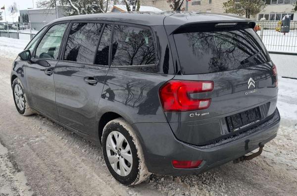 Pelēks Citroen Grand C4 Picasso 2015 Tauragė, ar dzinēja tilpumu 1.56 L un nobraukumu 235 tūkst. km par 5000 €, foto 8 vietnē AUTOMOTO.COM.LV