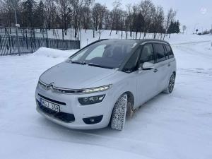 Grey Citroen Grand C4 Picasso 2015 in Jonava, with an engine capacity of 2.00 L and mileage of 291 thousand km for 5950 €, photo  on AUTOMOTO.COM.LV