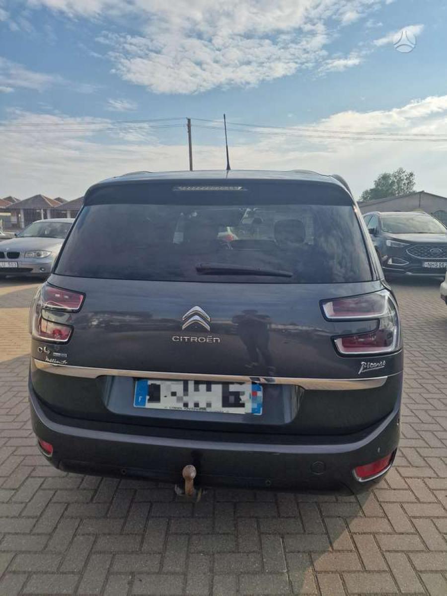 Pelēks Citroen Grand C4 Picasso 2015 Tauragė, ar dzinēja tilpumu 2.00 L un nobraukumu 210 tūkst. km par 5800 €, foto 7 vietnē AUTOMOTO.COM.LV