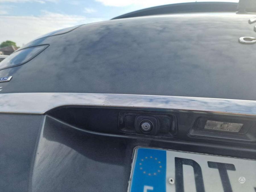 Pelēks Citroen Grand C4 Picasso 2015 Tauragė, ar dzinēja tilpumu 2.00 L un nobraukumu 210 tūkst. km par 5800 €, foto 9 vietnē AUTOMOTO.COM.LV