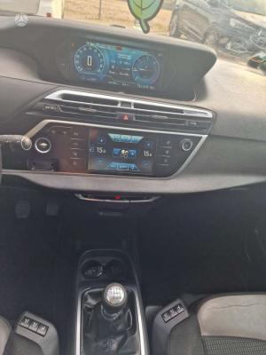 Pelēks Citroen Grand C4 Picasso 2015 Tauragė, ar dzinēja tilpumu 2.00 L un nobraukumu 210 tūkst. km par 5800 €, foto 20 vietnē AUTOMOTO.COM.LV