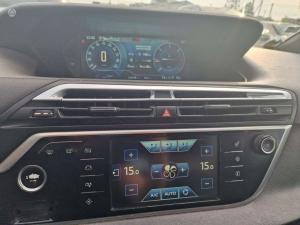 Pelēks Citroen Grand C4 Picasso 2015 Tauragė, ar dzinēja tilpumu 2.00 L un nobraukumu 210 tūkst. km par 5800 €, foto 21 vietnē AUTOMOTO.COM.LV
