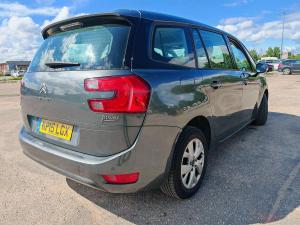 Pelēks Citroen Grand C4 Picasso 2015 Kauņa, ar dzinēja tilpumu 1.56 L un nobraukumu 174 tūkst. km par 2200 €, foto 18 vietnē AUTOMOTO.COM.LV