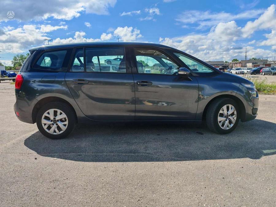 Pelēks Citroen Grand C4 Picasso 2015 Kauņa, ar dzinēja tilpumu 1.56 L un nobraukumu 174 tūkst. km par 2200 €, foto 23 vietnē AUTOMOTO.COM.LV