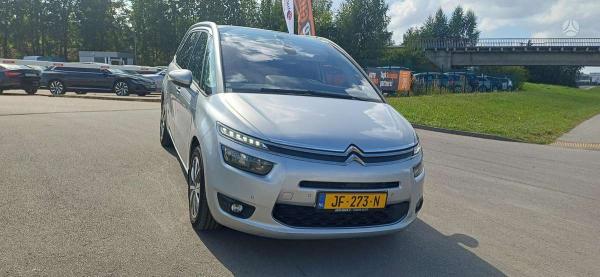 Grey Citroen Grand C4 Picasso 2015 in Kaunas, with an engine capacity of 1.56 L and mileage of 247 thousand km for 4350 €, photo 3 on AUTOMOTO.COM.LV