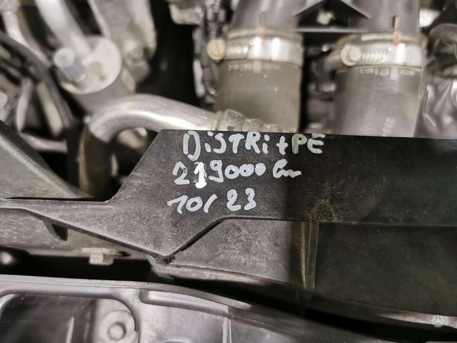 Pelēks Citroen Grand C4 Picasso 2015 Kauņa, ar dzinēja tilpumu 1.56 L un nobraukumu 250 tūkst. km par 4950 €, foto 20 vietnē AUTOMOTO.COM.LV