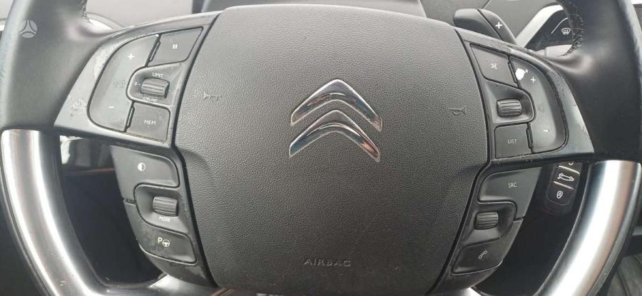 Grey Citroen Grand C4 Picasso 2015 in Kaunas, with an engine capacity of 1.56 L and mileage of 247 thousand km for 3999 €, photo 13 on AUTOMOTO.COM.LV