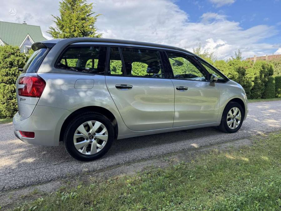 Pelēks Citroen Grand C4 Picasso 2015 Alīta, ar dzinēja tilpumu 1.20 L un nobraukumu 148 tūkst. km par 4999 €, foto 13 vietnē AUTOMOTO.COM.LV
