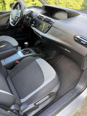 Pelēks Citroen Grand C4 Picasso 2015 Alīta, ar dzinēja tilpumu 1.20 L un nobraukumu 148 tūkst. km par 4999 €, foto 18 vietnē AUTOMOTO.COM.LV