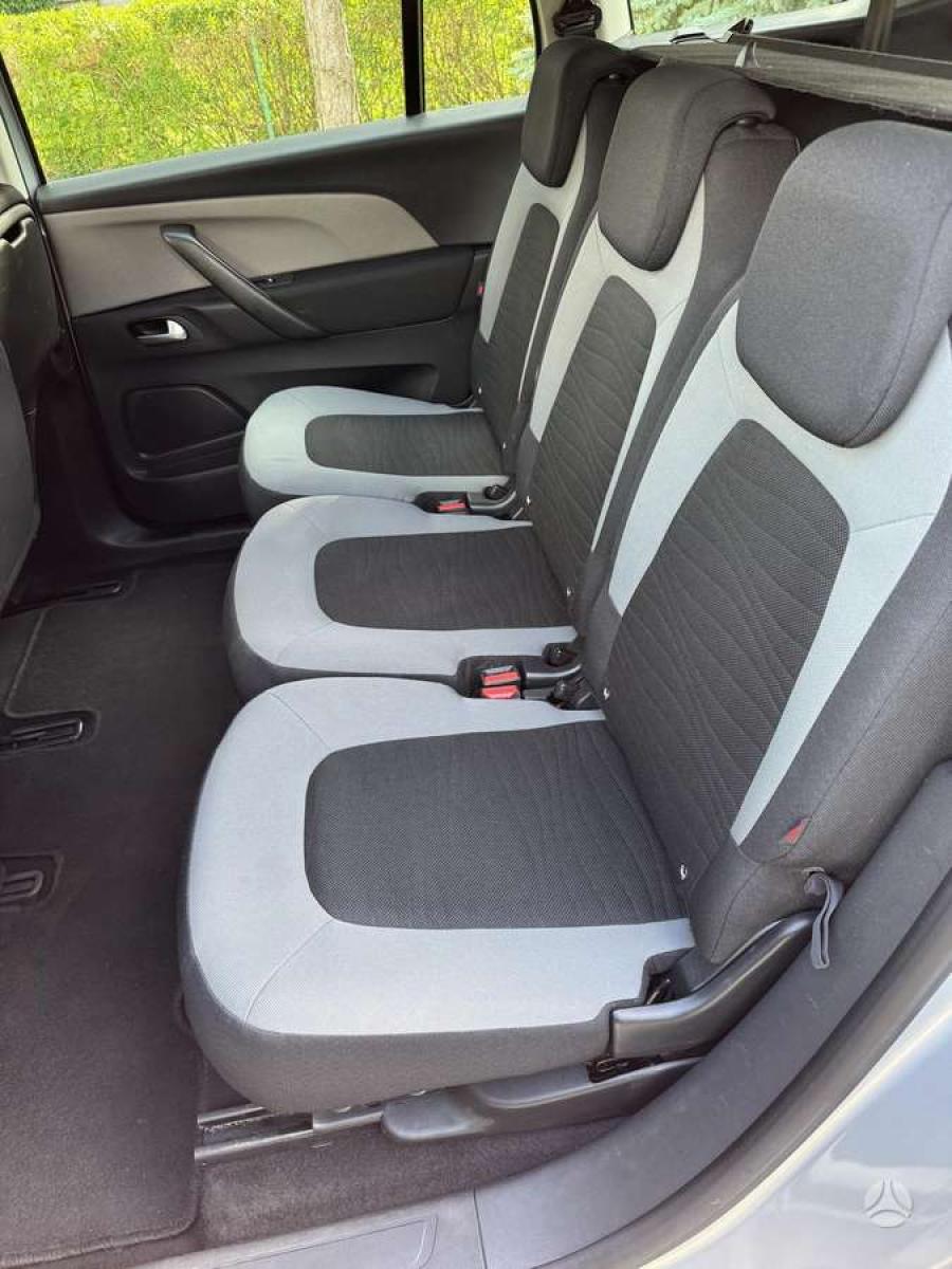 Pelēks Citroen Grand C4 Picasso 2015 Alīta, ar dzinēja tilpumu 1.20 L un nobraukumu 148 tūkst. km par 4999 €, foto 19 vietnē AUTOMOTO.COM.LV