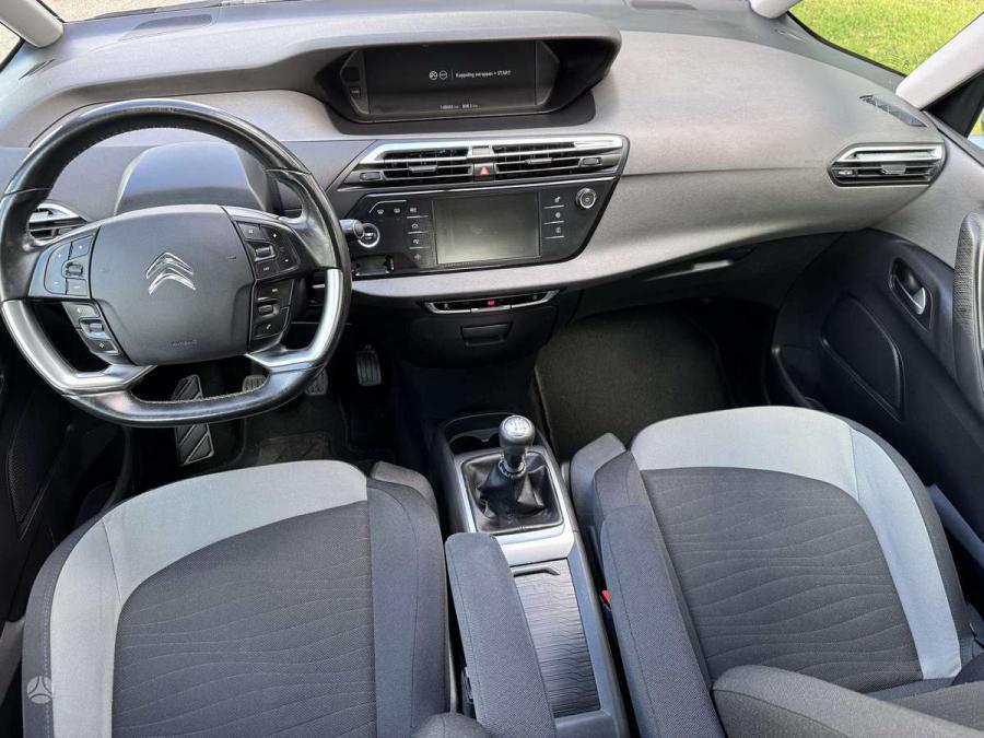 Pelēks Citroen Grand C4 Picasso 2015 Alīta, ar dzinēja tilpumu 1.20 L un nobraukumu 148 tūkst. km par 4999 €, foto 24 vietnē AUTOMOTO.COM.LV
