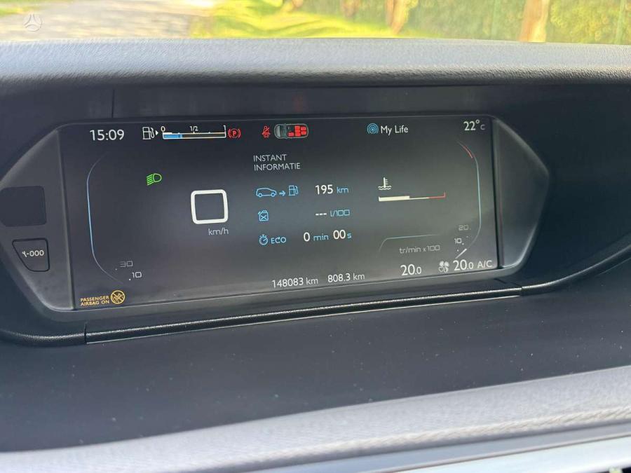 Pelēks Citroen Grand C4 Picasso 2015 Alīta, ar dzinēja tilpumu 1.20 L un nobraukumu 148 tūkst. km par 4999 €, foto 31 vietnē AUTOMOTO.COM.LV